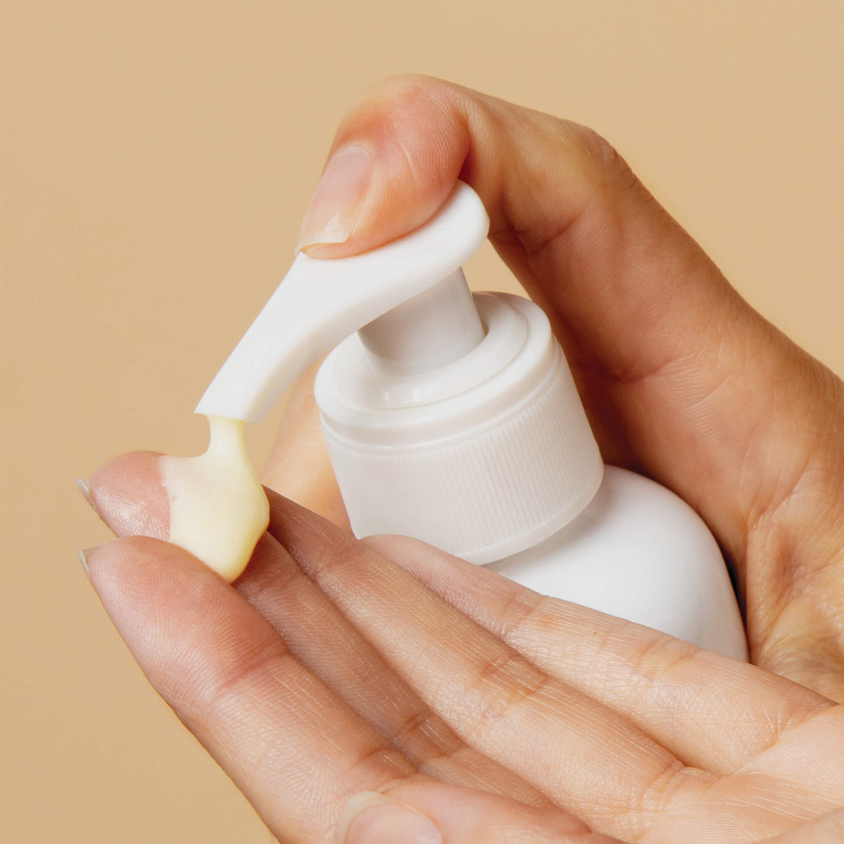 What Is A Cleansing Milk and Why Should You Use It? – 100% PURE