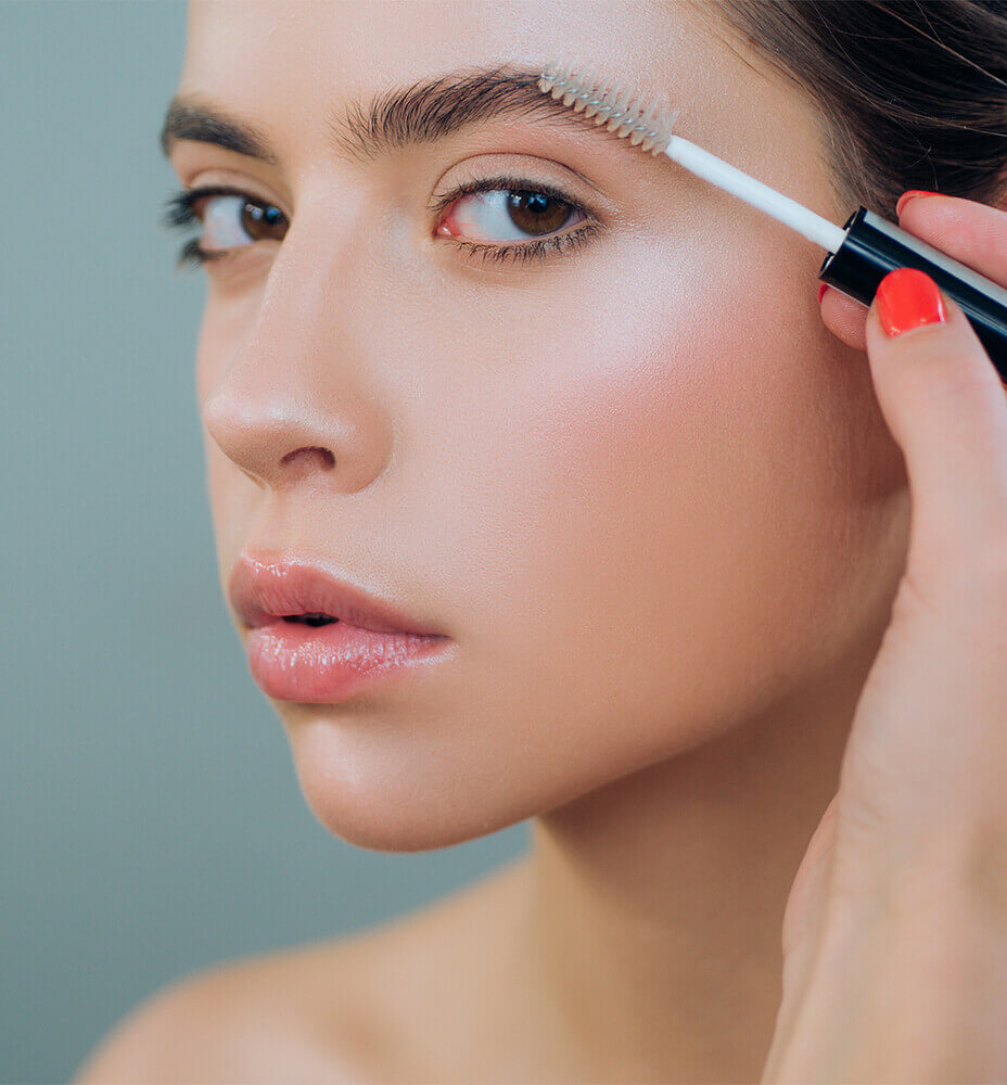 8 Ways to Use Your Clear Eyebrow Gel – 100% PURE