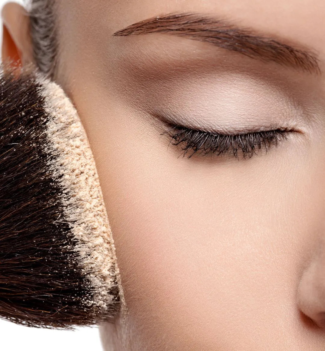 Finishing Powder vs Setting Powder: What's the Real Difference? – 100% PURE